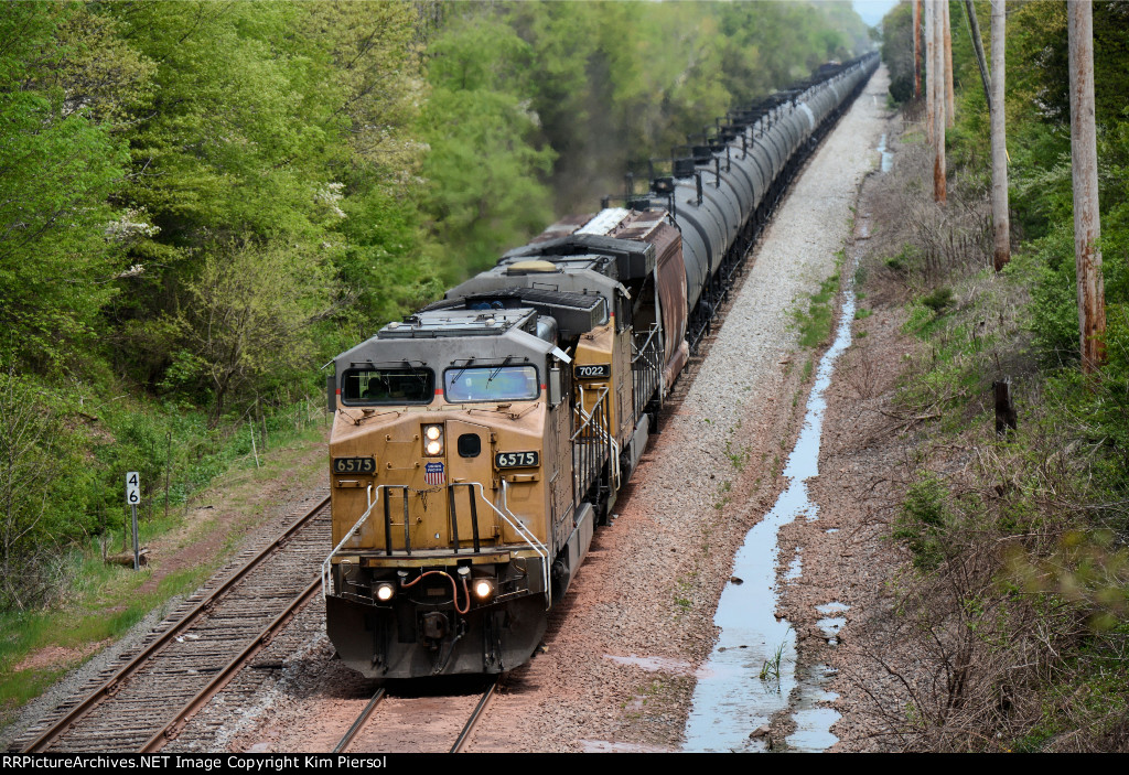 UP 6575 CSX Train K036 Crude Oil Loads
